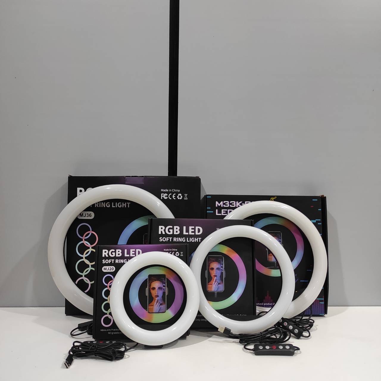 *สินค้าราคาพิเศษ* (สินค้าตัวอย่าง มือ1) ไฟวงแหวนเปลี่ยนสีได้ Ring Light RGB LED ขนาด 20/26/36cm ...